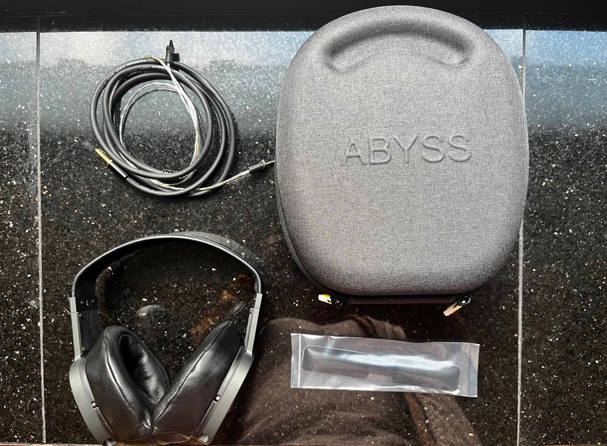 Abyss Diana MR Review - Major HiFi