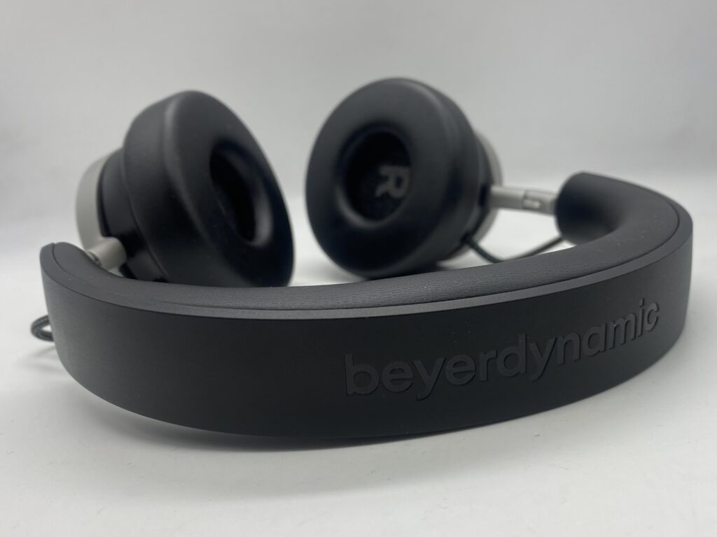 Beyerdynamic Aventho 100 Wireless Review: Vintage Design Meets Modern ...