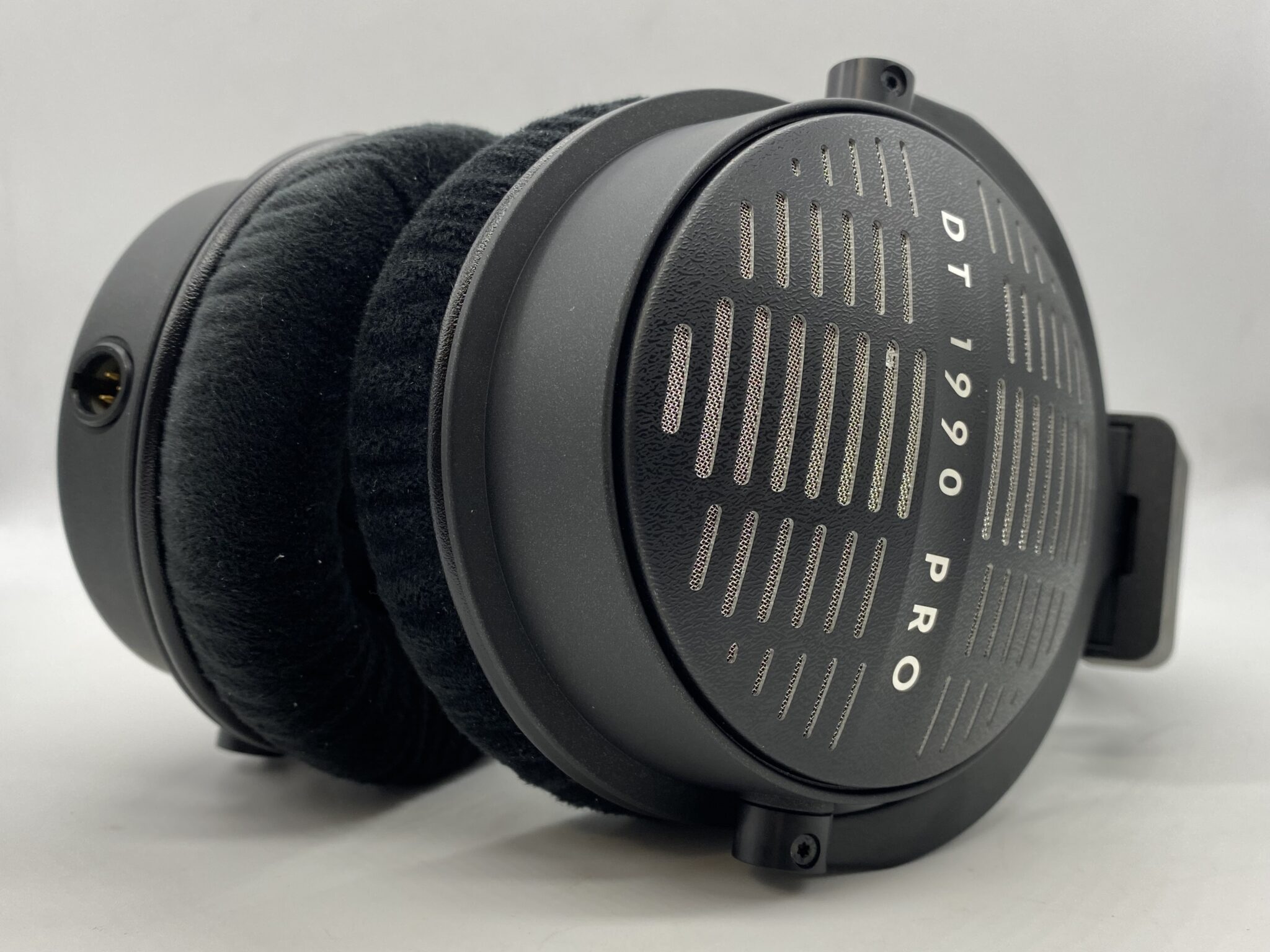 Beyerdynamic DT 1990 Pro MKII Review - Major HiFi