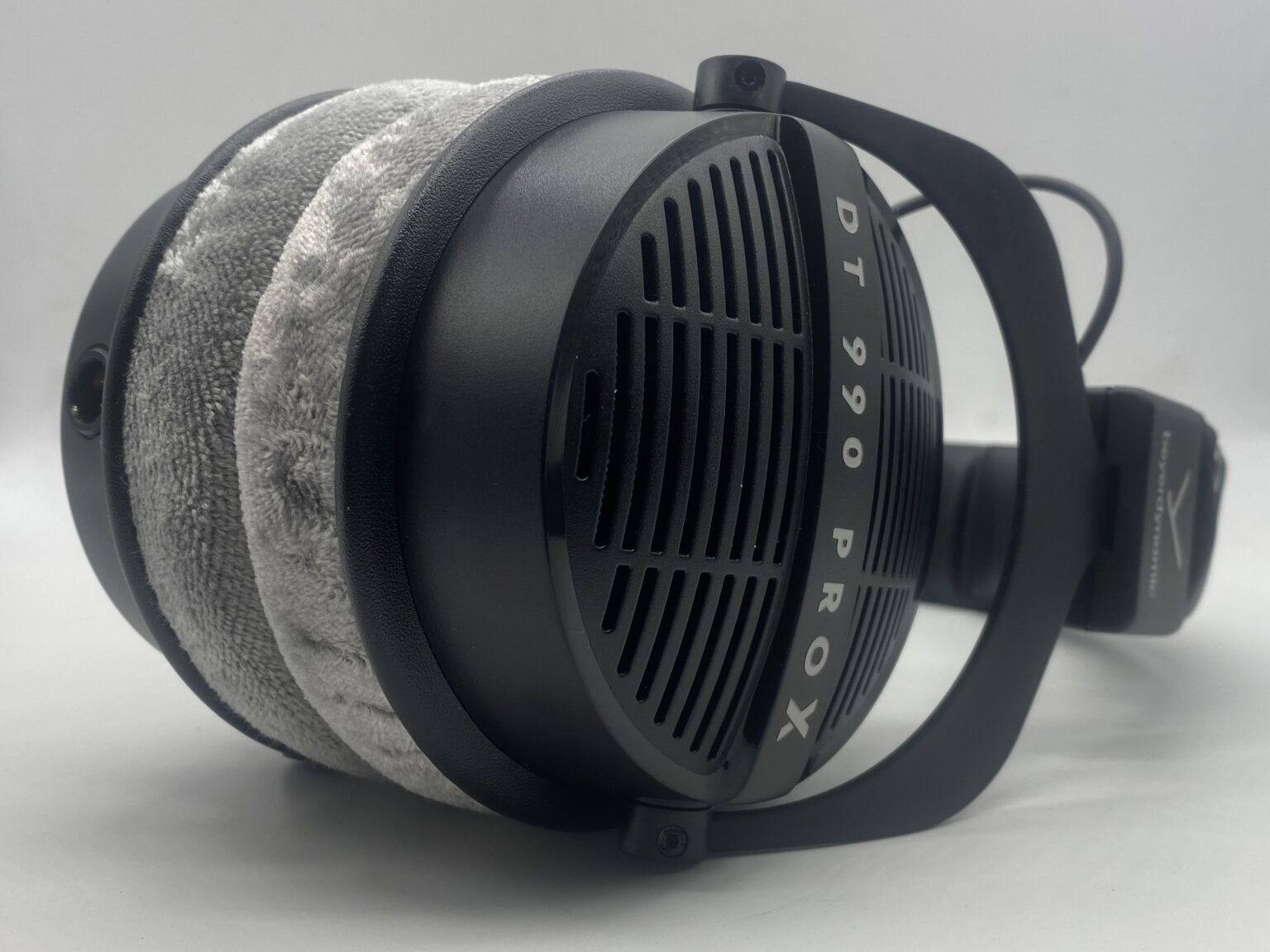 Beyerdynamic DT 990 Pro X Review: Studio Legend, Modernized - Major HiFi