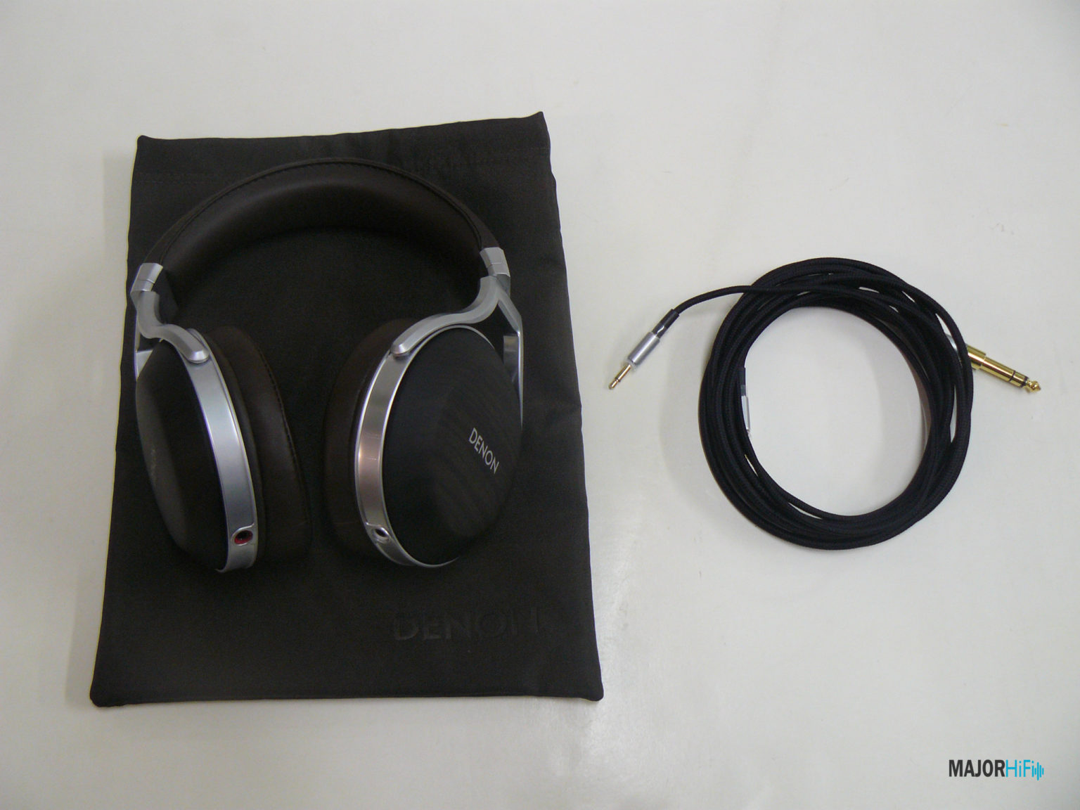 DENON AH-D5200 Headphone Review - Major HiFi