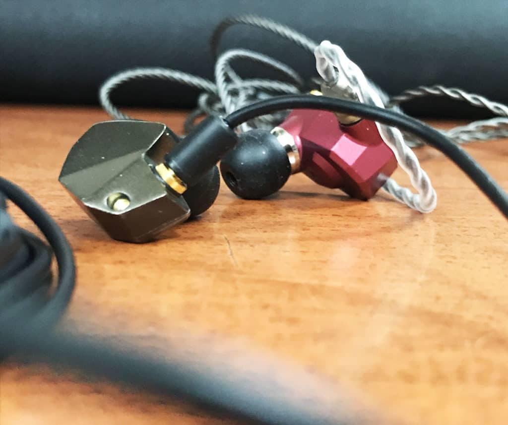 Final Audio B2 vs Campfire Audio IO | Comparison Review | MajorHiFi