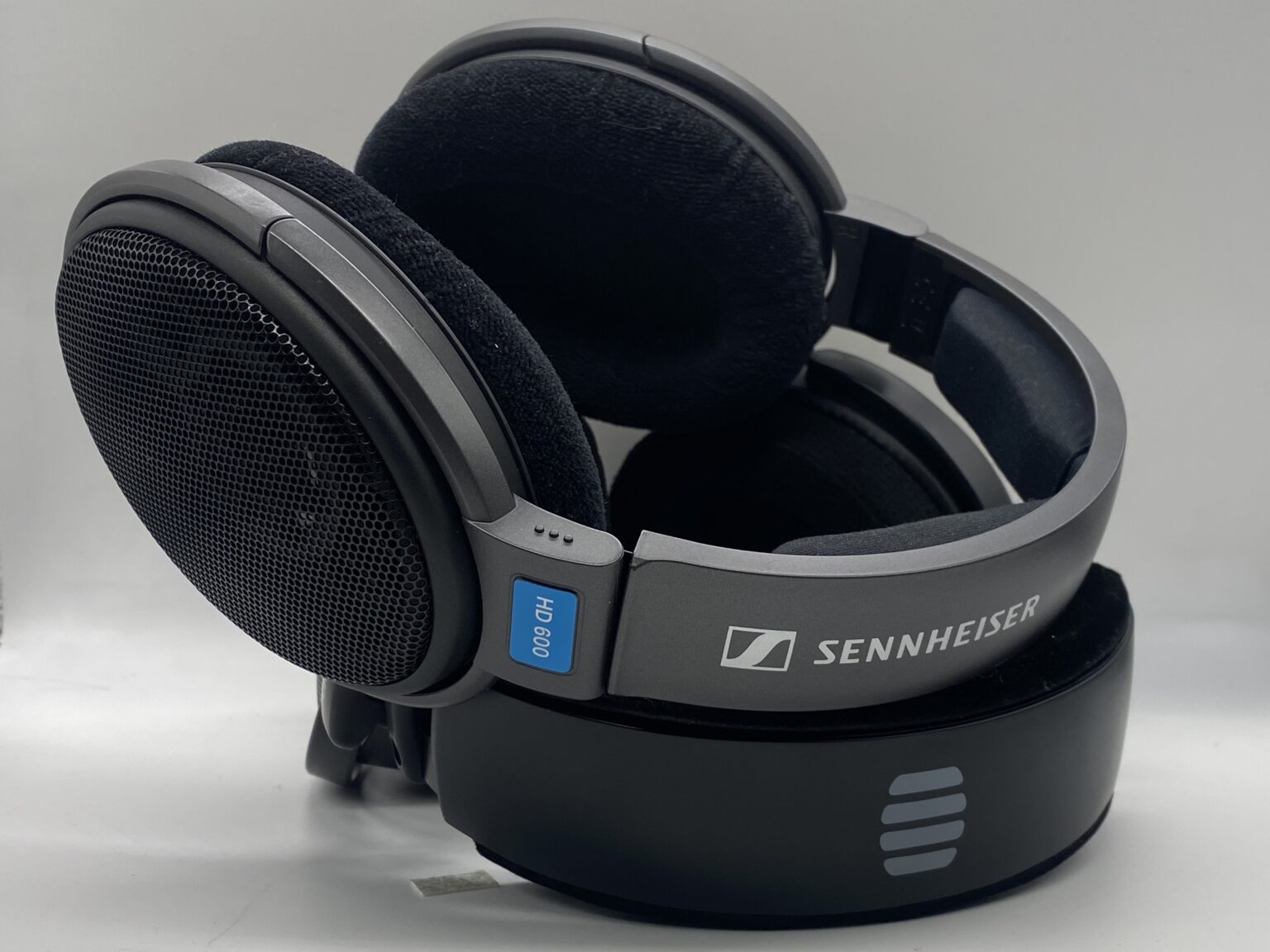 HEDD Audio HEDDphone D1 vs. Sennheiser HD600 - Which One Gives You True ...