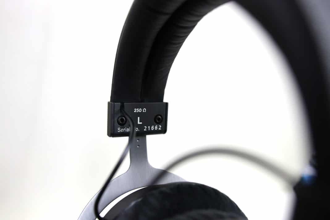 Beyerdynamic DT 1990 Pro vs Sennheiser HD 660 S - Major HiFi