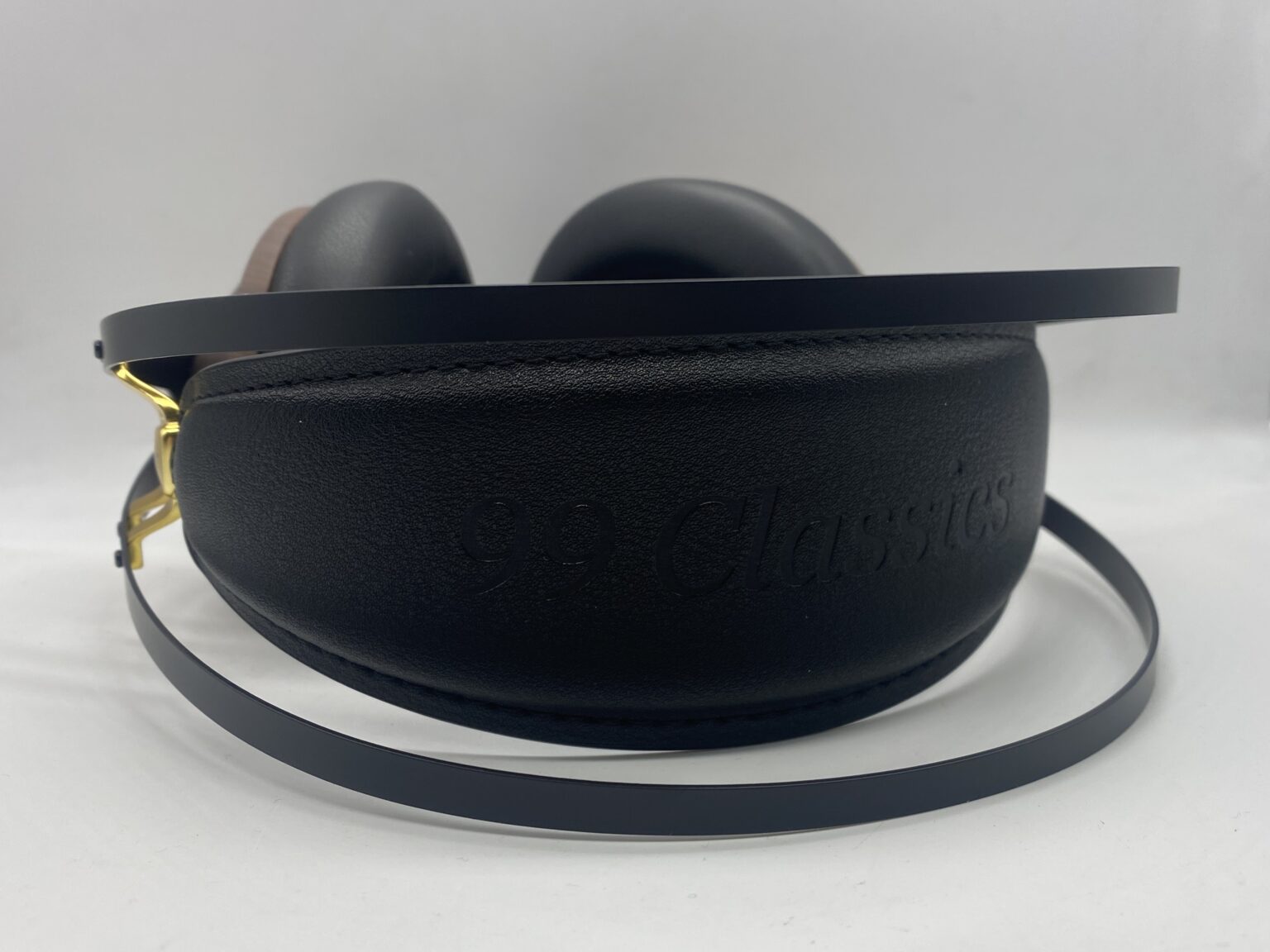 Meze 99 Classics 2nd Gen Review: Portable Hi-Fi Perfected - Major HiFi