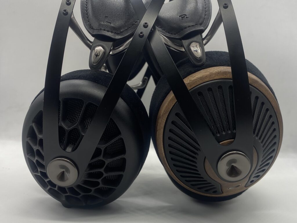 Meze Audio 105 SILVA vs 105 AER: Side-by-Side Comparison - Major HiFi