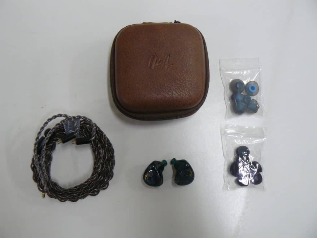 Queen of Audio Vesper IEM Review - Major HiFi