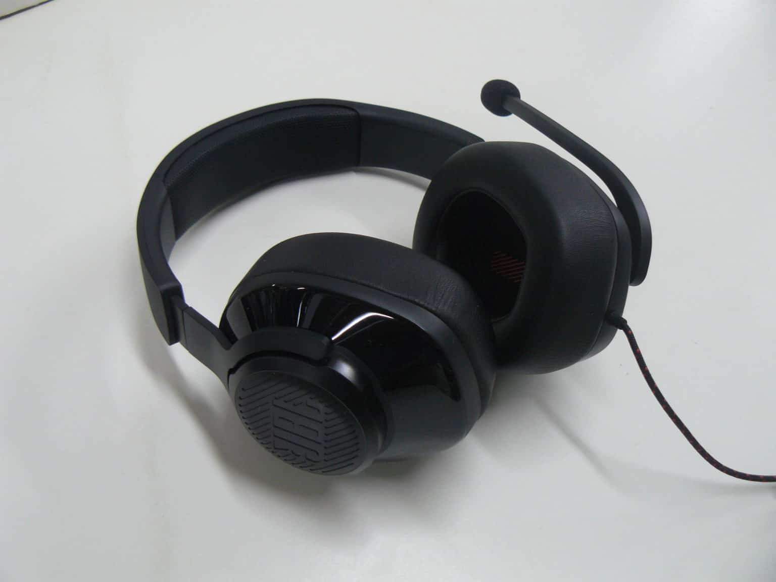 JBL Quantum 200 Gaming Headset Review - Major HiFi
