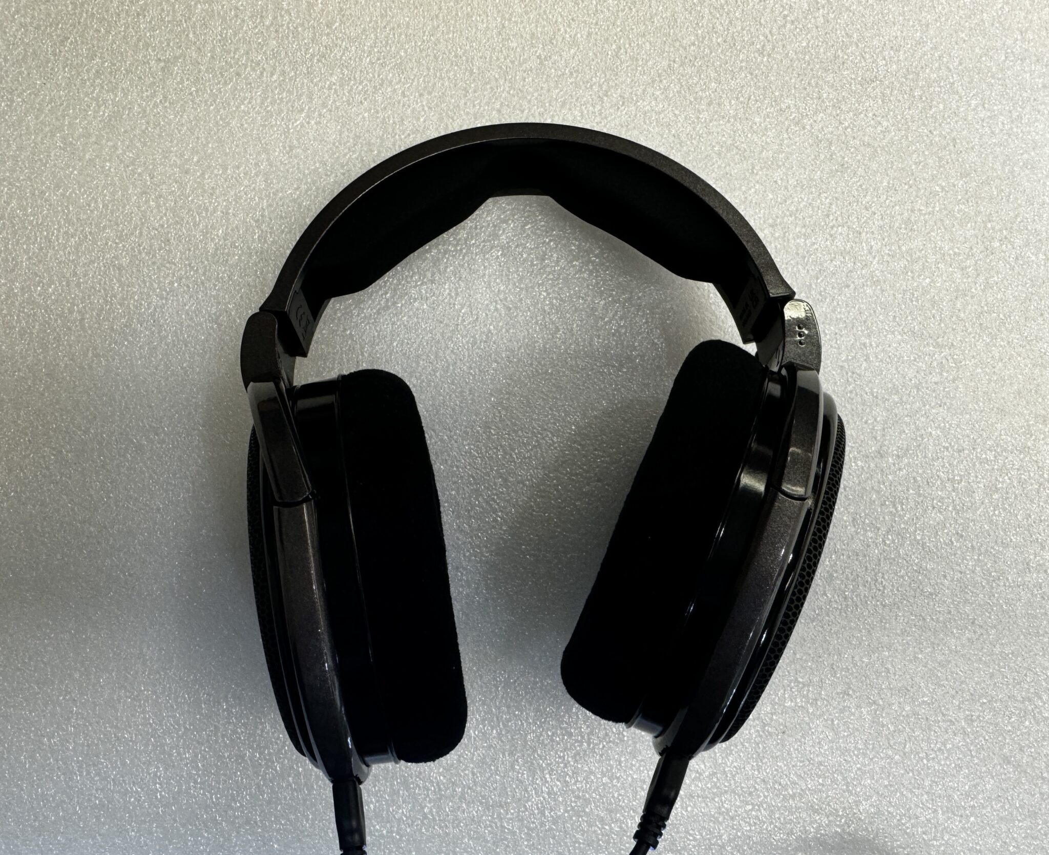 HiFiMan Sundara vs Sennheiser HD650 - Which is Better in 2024? - Major HiFi