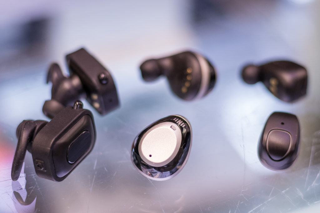 The Truth About Truly Wireless Earbuds Explained - Major HiFi